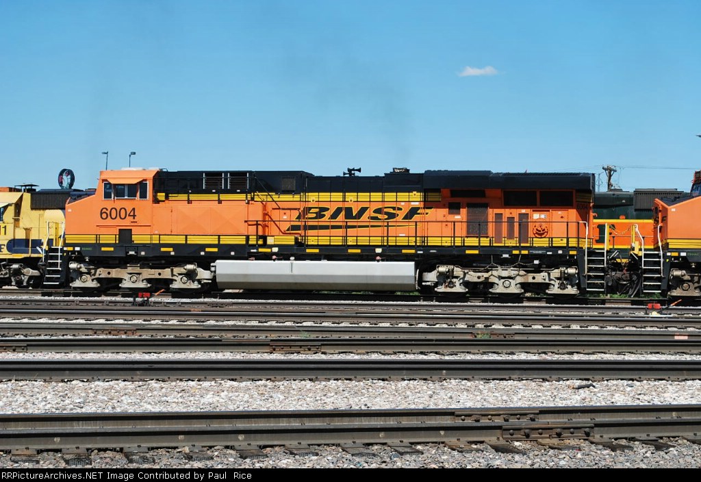 BNSF 6004